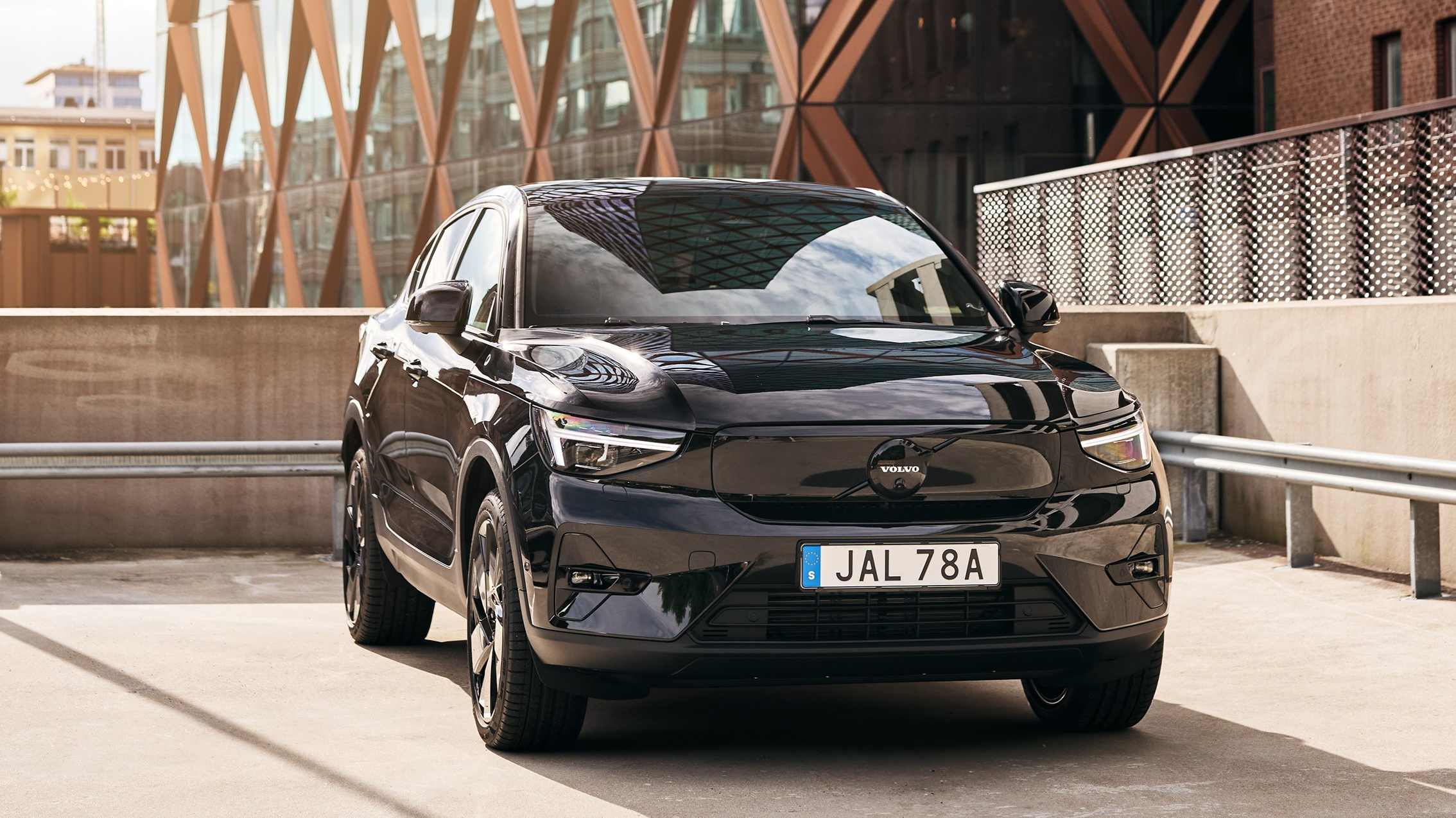 Volvo EC40 | Electric Crossover Offers from €524.34 & 1.95% APR PCP ...