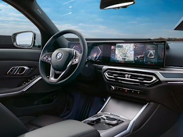 Bmw Sedans Interior Review : Design And Features Of The 2024 BMW 5