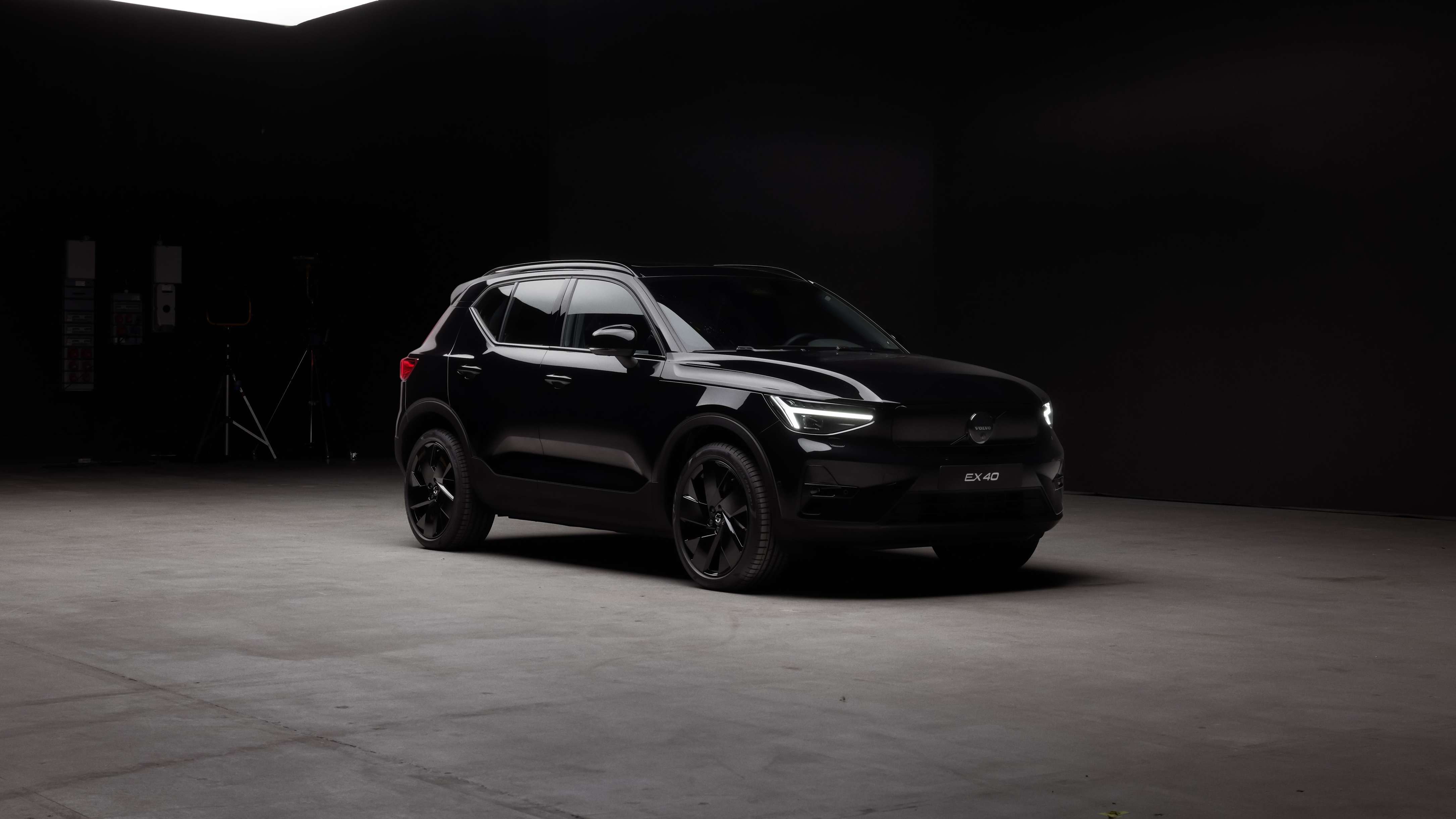 Introducing the new Black Edition models | Brindley Garages Group Volvo