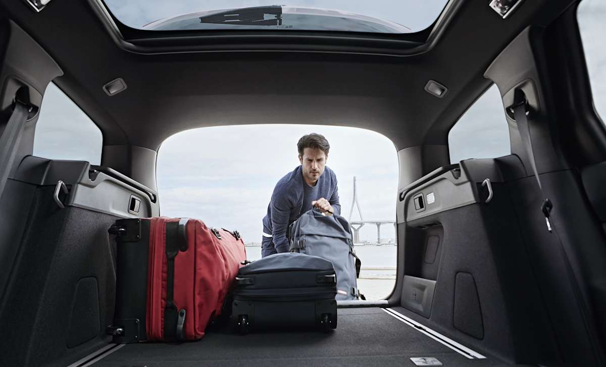 RRG Peugeot Rochdale | New & Used Peugeot Car Dealership in Rochdale