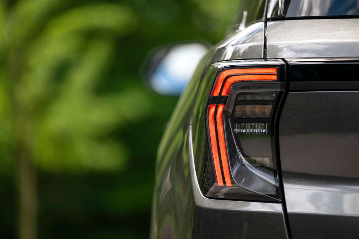 All-Electric Commercial Ford Explorer | Range & Specs | Spirit Ford