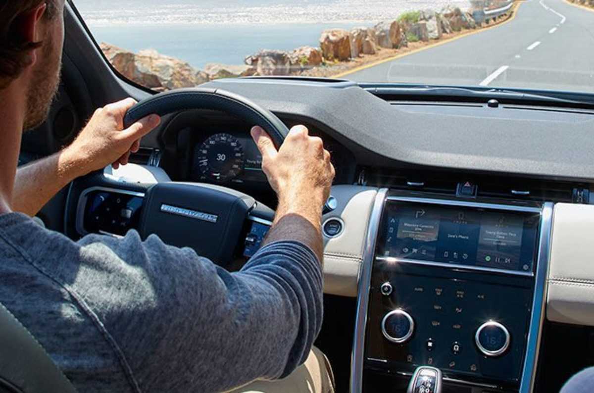 Land Rover Service Activated Roadside Assistance | Sandyford, Dublin ...