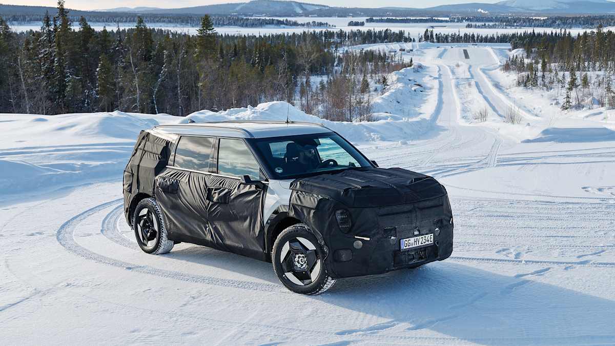 KIA EV9´S DRIVING PERFORMANCE IN FORMIDABLE ICE CONDITIONS | Kia News ...