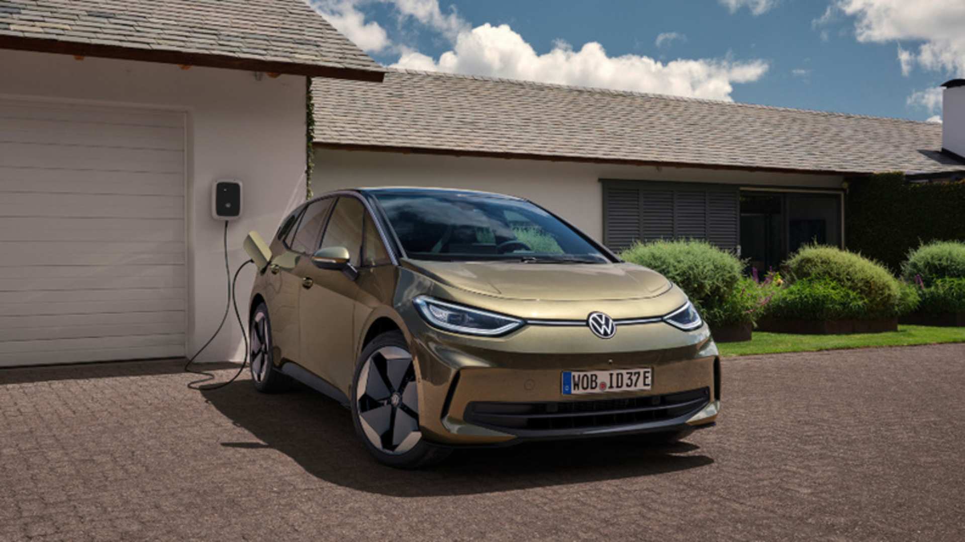 Volkswagen Dealer | Epsom, Surrey | Drift Bridge Volkswagen