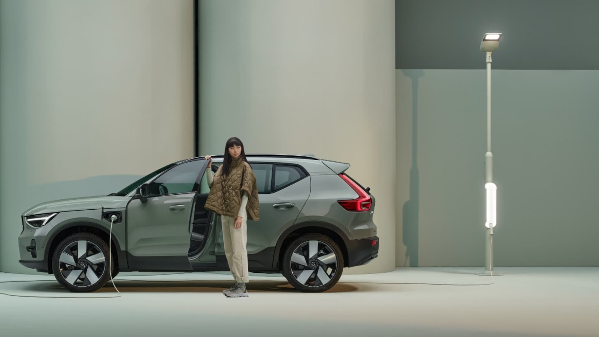 New and Used Volvo Dealer | Havant, Hampshire | Cambridge Garage Volvo