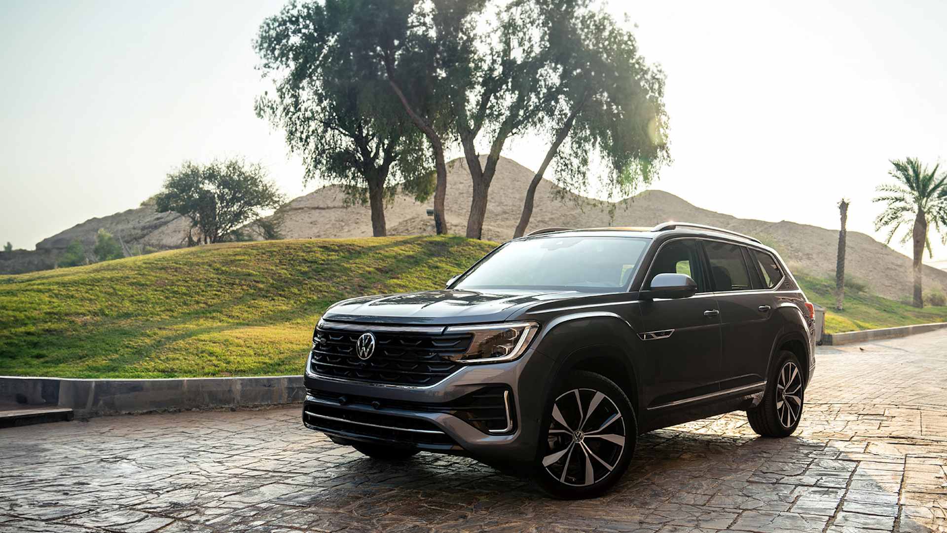 SAMACO Motors ® | Exclusive Dealer Of Top Car Brands