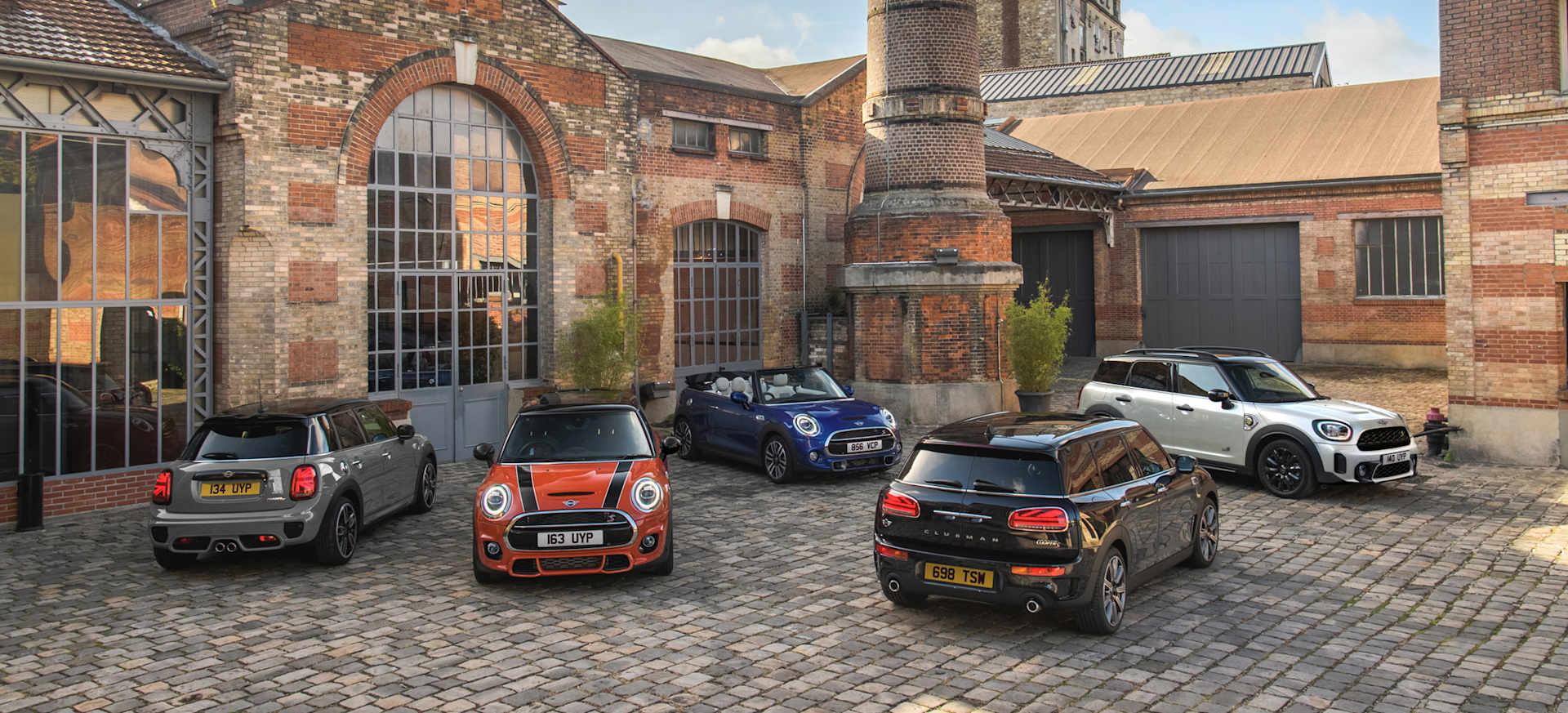 MINI Dealership | Edinburgh, Hamilton, Glasgow, Hillington, Stirling ...
