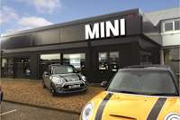 MINI Car Dealers | Portsmouth & Isle of Wight | Snows MINI