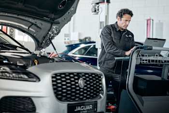 Jaguar Store | Cambridge, Cheltenham & Gloucester, Ipswich, Leicester ...