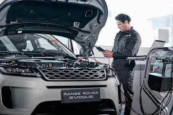 Marshall Land Rover Leicester | Official Land Rover dealership ...