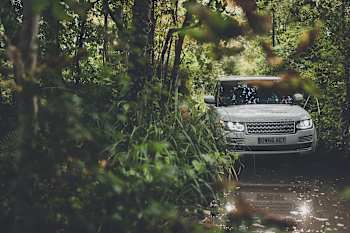 Land Rover Dealership | Bedfordshire, Berkshire, Cambridgeshire ...