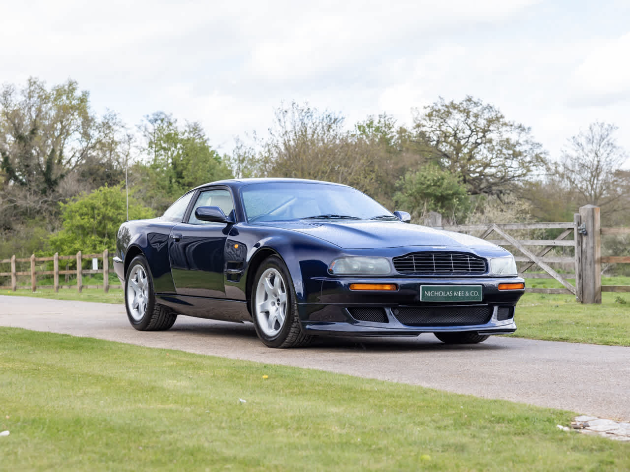 Aston Martin Am3