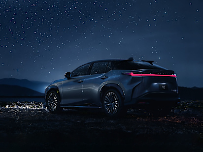 New lexus electric car store