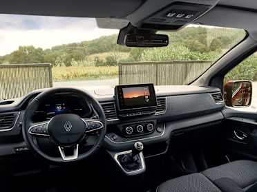 renault trafic interior