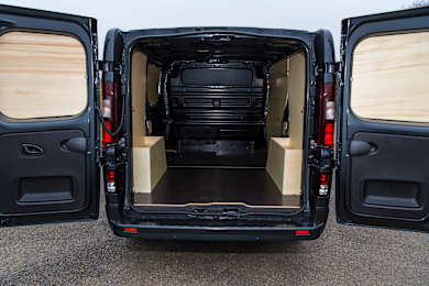 renault trafic interior