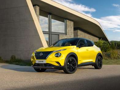 yellow juke interior