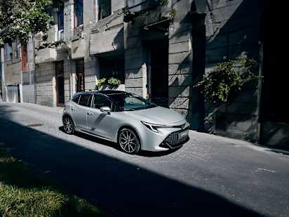 corolla hatchback uk