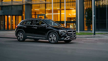 GLA Jubilee Edition | Mercedes-Benz Cars