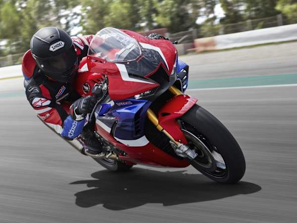 The Best New Motorcycles Of 2020 British GQ | atelier-yuwa.ciao.jp